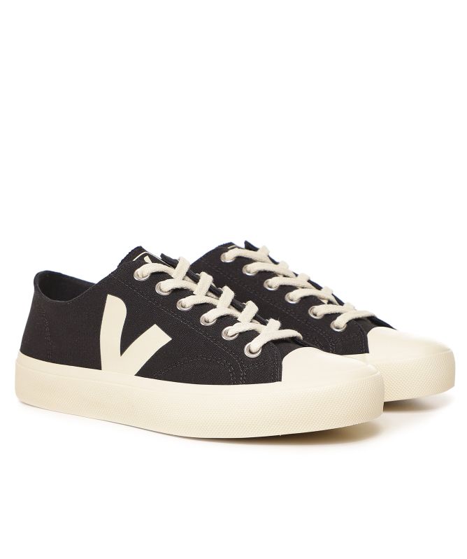 VEJA Black Wata II Trainers | Jules B