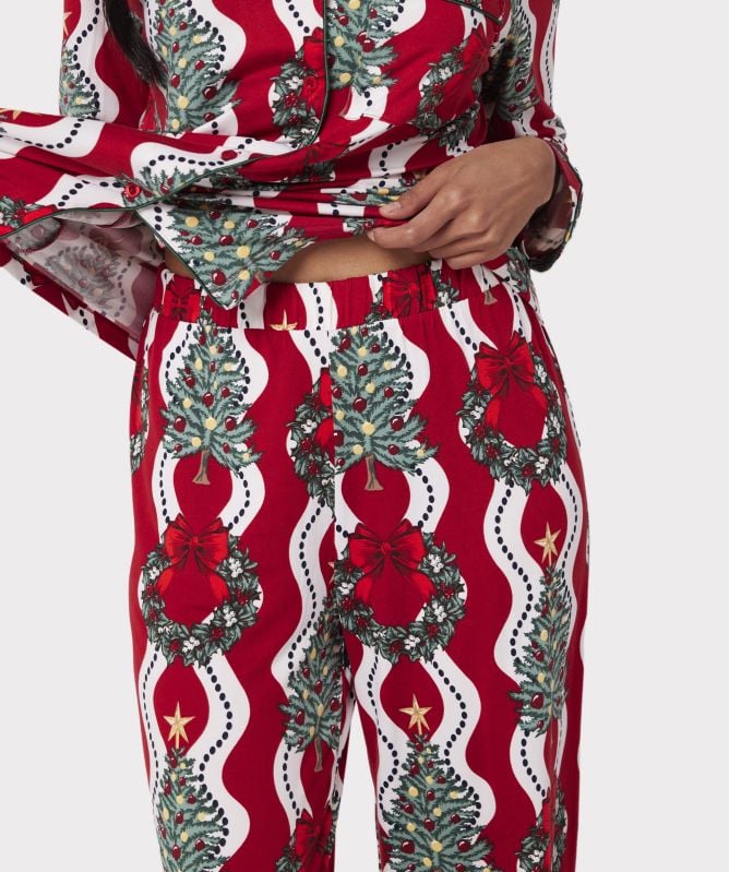 Chelsea Peers Christmas Tree & Wreath Long Pyjamas | Jules B