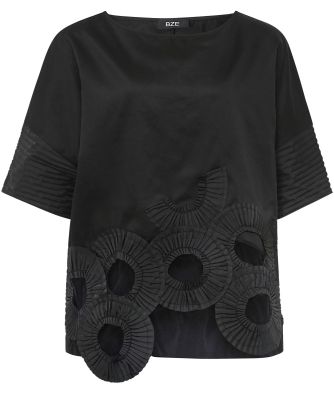 Bize Clothing | Experimental Fashion for Women