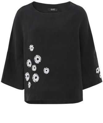 Bize Clothing | Experimental Fashion for Women